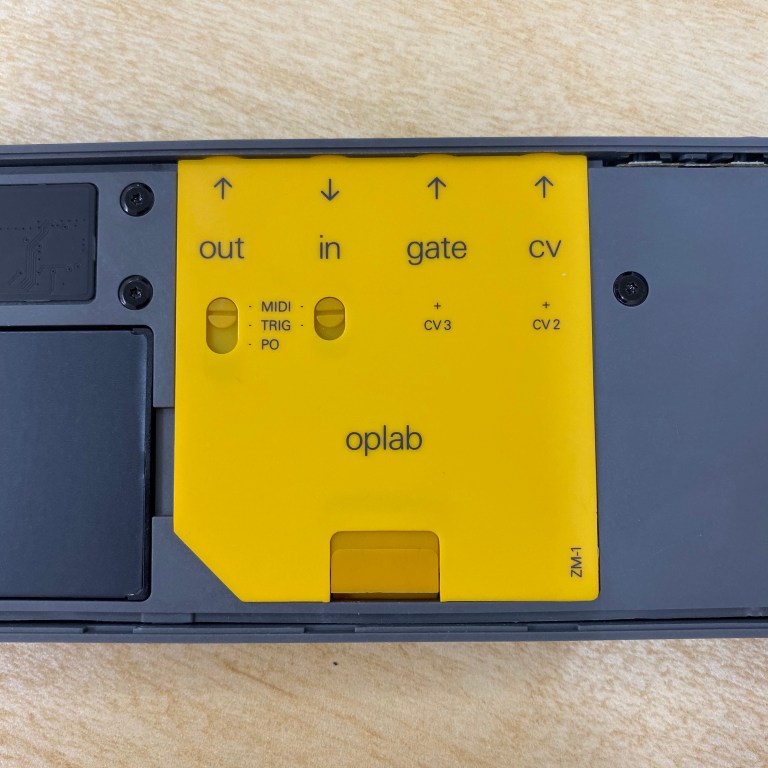 Teenage Engineering OP-Z Oplab module 使い方 その1(in/out) – Synthesizer 2 Go